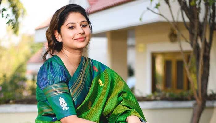కోర్టు మెట్లెక్కిన స్మితా సబర్వాల్.. ఏం జరిగిందంటే?